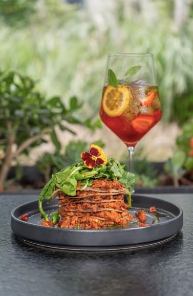 Conoce la felicidad en el restaurante Atípico - High&Beyond